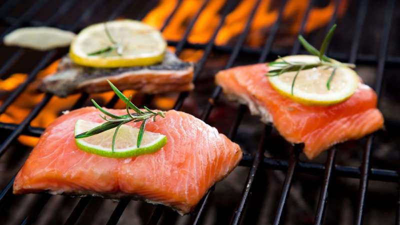 6 méthodes de cuisson du poisson au BBQ - l'épicier